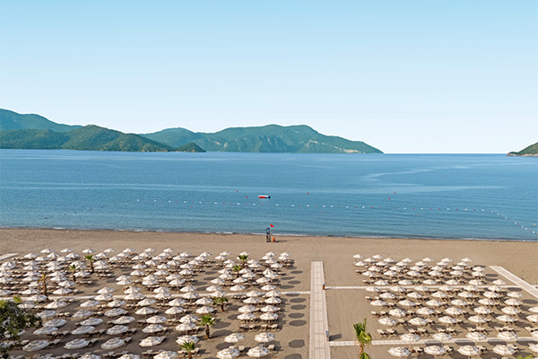 Pool Beach | Liberty Signa | Liberty Hotels & Resort