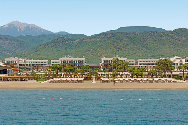 Pool Beach | Liberty Signa | Liberty Hotels & Resort